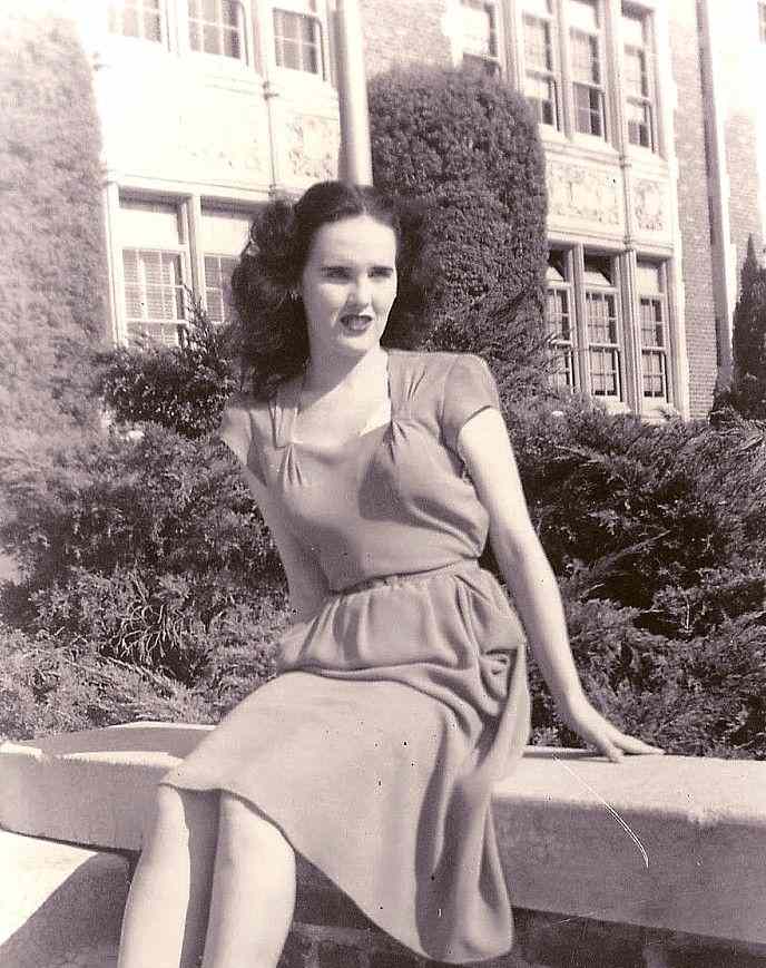 The Murder of Elizabeth Short, the Black Dahlia - HubPages