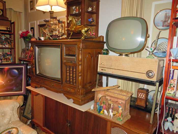 Sears and Roebuck Color Console Television made January 1978, Sears ...