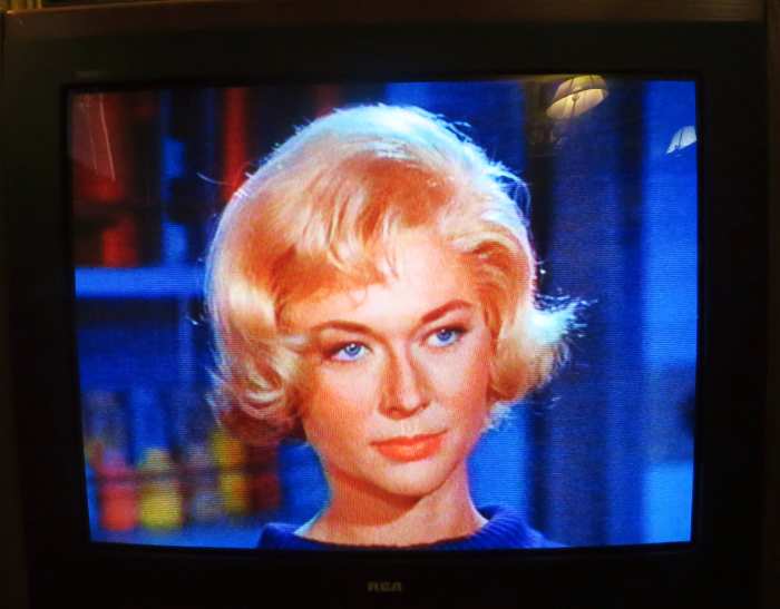 1998 RCA Colortrak Television Model G32643sk, RCA Chassis CTC187CN3 ...