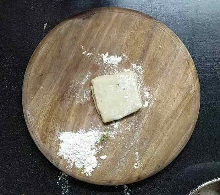 Kasuri Methi Paratha Recipe (Fenugreek Layered Flatbread) - HubPages