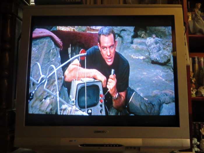 The Remarkable Sharp Color Television Model 32SF560, Made October 2006 ...