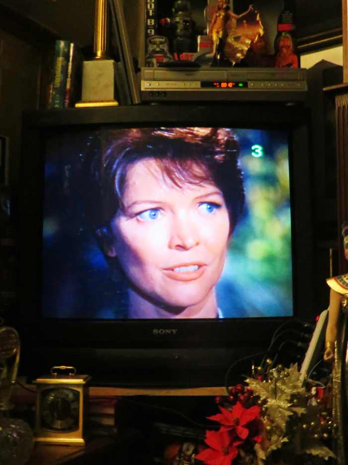 Sony Trinitron Color Television Model KV32S15, Chassis: AA-2, Made ...