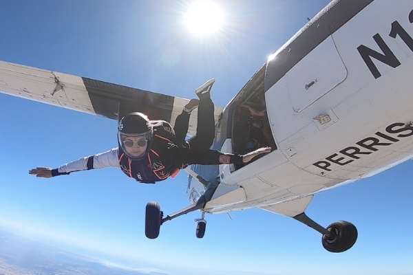 How to Survive Falling Without a Parachute - HubPages