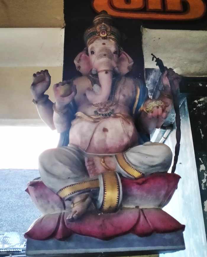 Adi Vinayagar or Naramukha Ganapathi temple of Thilatharpanpuri at Koothanur,Tamilnadu - HubPages