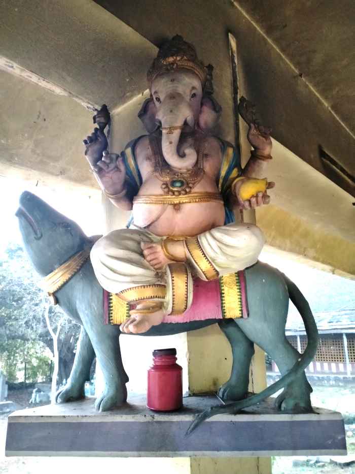 Adi Vinayagar or Naramukha Ganapathi temple of Thilatharpanpuri at Koothanur,Tamilnadu - HubPages