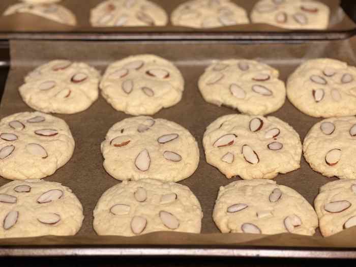 Slivered Almond Cookie Recipe: Soft, Tender, and Almondy - HubPages