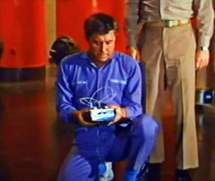 The Lobster Man, Voyage to the Bottom of the Sea, Aired 01/ 21/1968, Richard Basehart, David ...