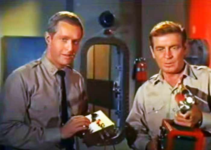 The Lobster Man, Voyage to the Bottom of the Sea, Aired 01/ 21/1968 ...