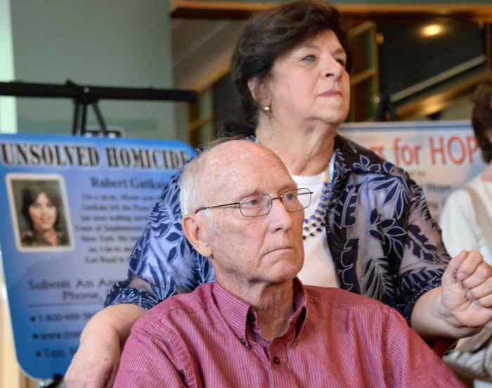 Suzanne "Suzy" Lyall: Vanished From a Bus Stop - HubPages