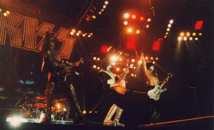 40 Songs About Thunder and Lightning - HubPages