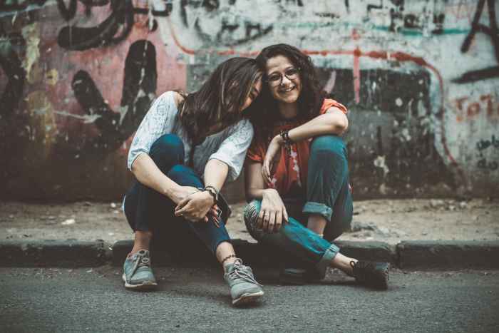 BFF Playlist: 46 Popular Songs About Best Friends and Friendship - HubPages