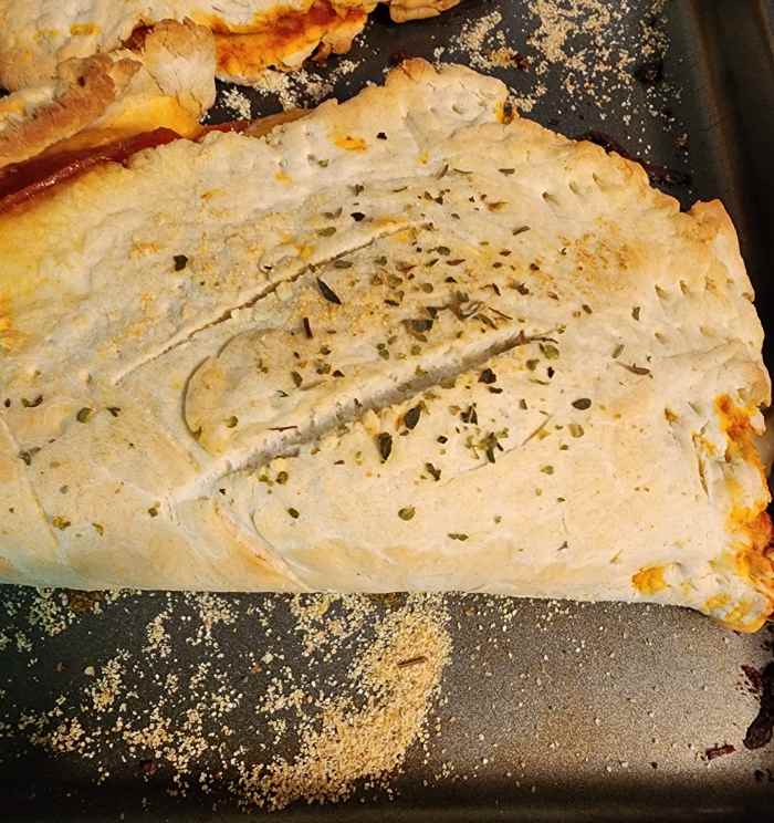 Easy Bread Machine Calzone Recipe - HubPages