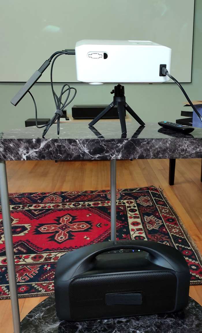 Review of the VISSPL V30 Projector - HubPages