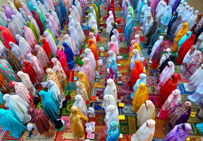 Eid al-Fitr: A Celebration of Faith, Gratitude, and Unity - HubPages