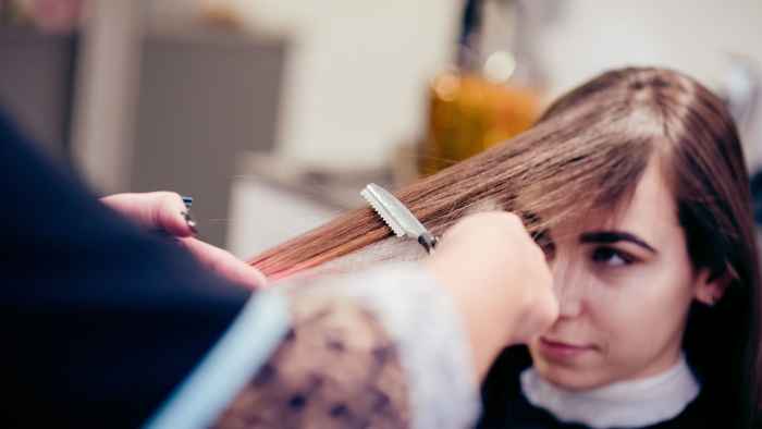How to Thin Your Hair With a Razor at Home - HubPages
