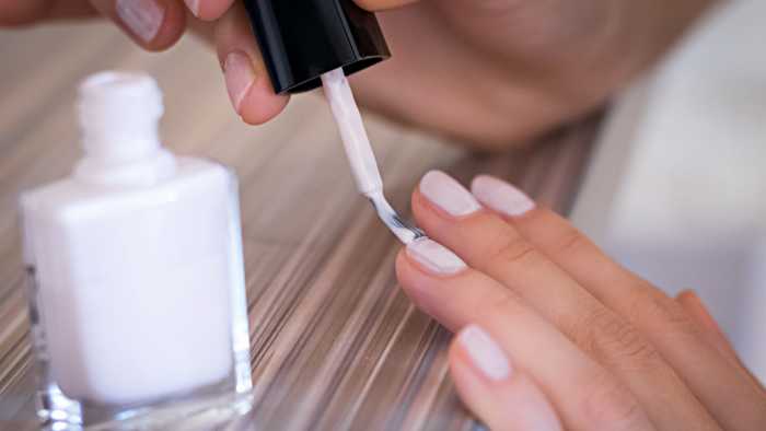 How to Paint Your Nails Properly - HubPages