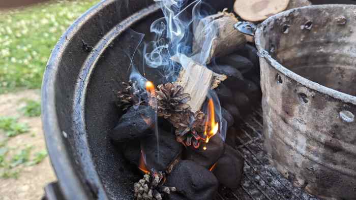 Using the Snake Method to Smoke Meat on a Charcoal Kettle Grill - HubPages