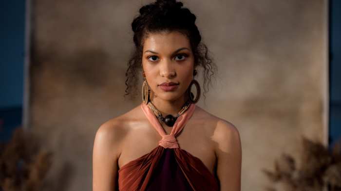 8 Types of Bras to Wear With Halter Outfits - HubPages