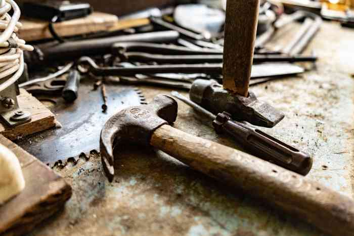 55 Songs About Building, Fixing and Making Repairs - HubPages