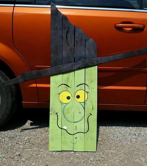 50+ Great Ideas for DIY Halloween Wood Crafts - HubPages