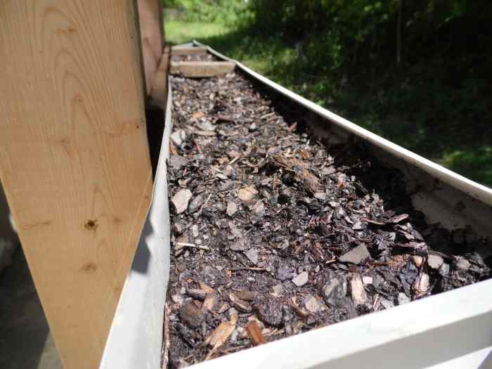 Building a Gutter Garden - Dengarden