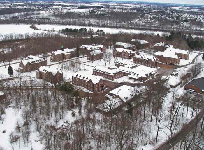Pennhurst: The Shame of Pennsylvania - HubPages