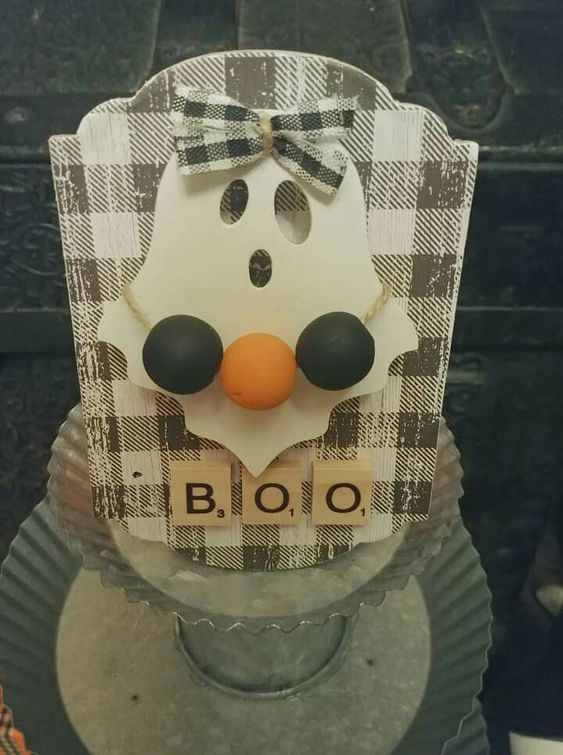 75+ Easy DIY Dollar Store Halloween Crafts That Are Spookily Fun to ...