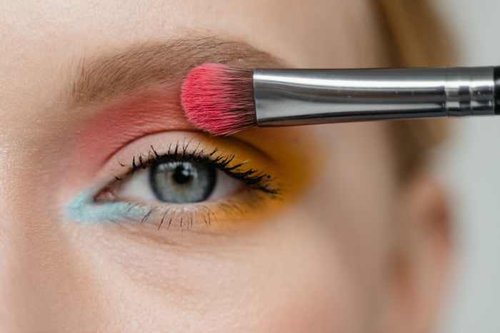 Eyeshadow for Beginners (A Complete Guide) - HubPages
