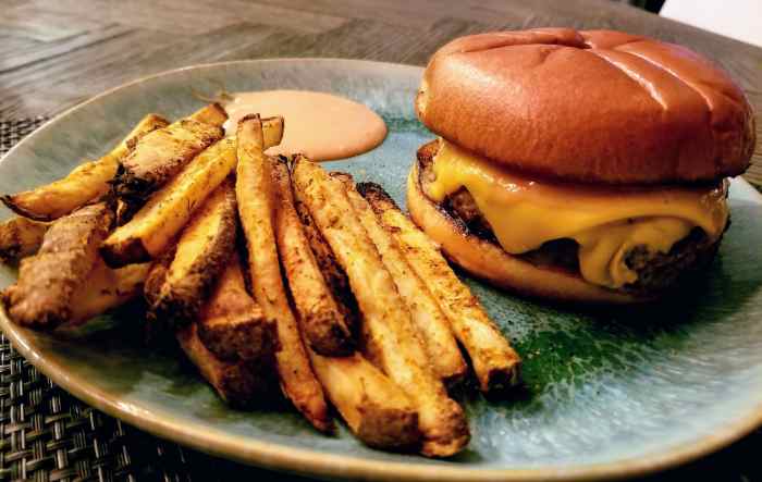 Ultimate Cheeseburger Recipe - HubPages