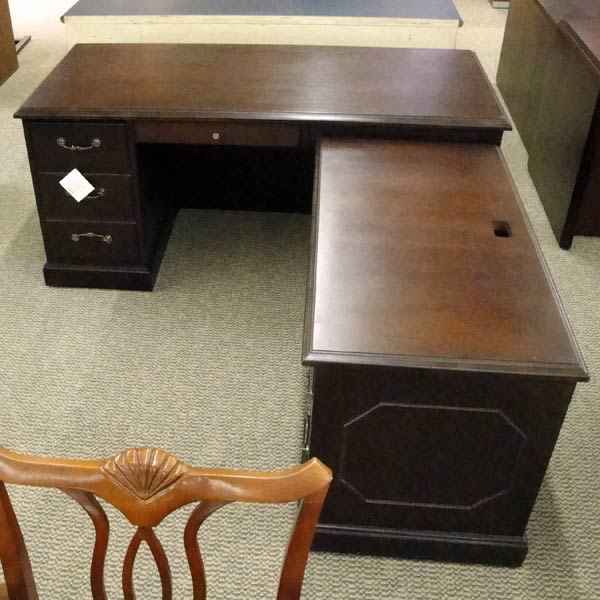 How to Find the Perfect Position for Your Home Office Desk - HubPages