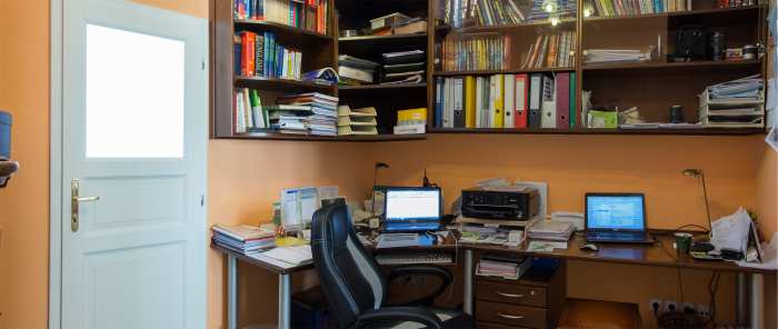 How to Find the Perfect Position for Your Home Office Desk - HubPages