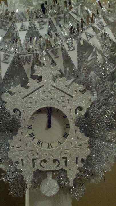 50+ Amazing DIY New Years Eve Wreath Ideas for 2024 - HubPages