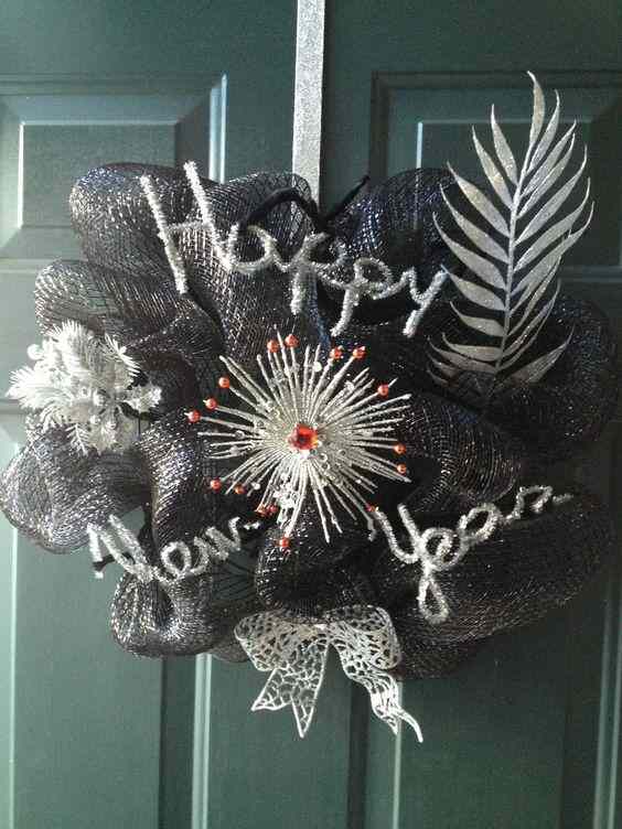 50+ Amazing DIY New Years Eve Wreath Ideas for 2024 - HubPages