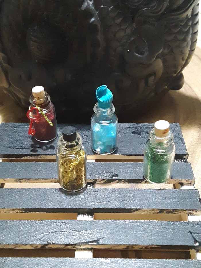 DIY Tiny Bottles of Potion Ingredients - HubPages