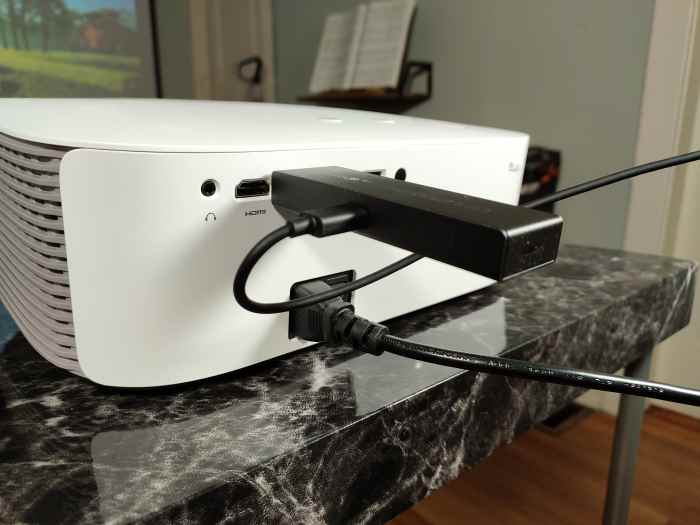 Review of the Vankyo Performance V700W Projector - HubPages