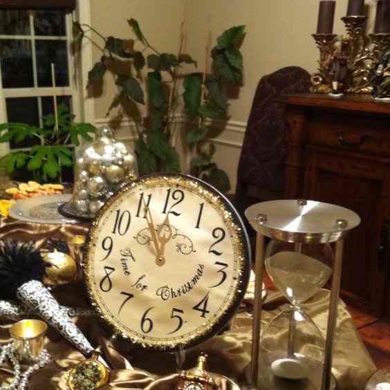 50+ Elegantly Stylish New Years Eve Table Setting Ideas - HubPages