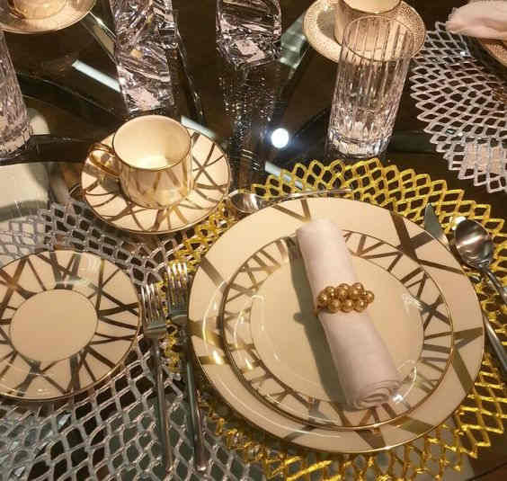 50+ Elegantly Stylish New Years Eve Table Setting Ideas - HubPages