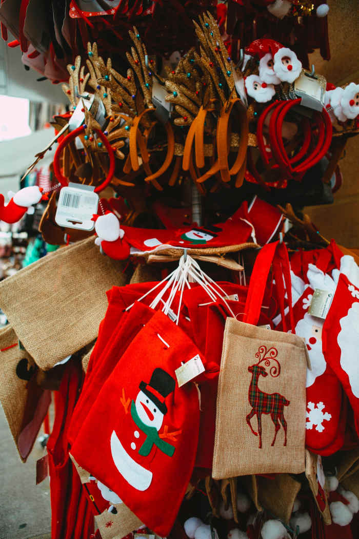 7 Ways to Reduce Your Christmas Expenses - HubPages