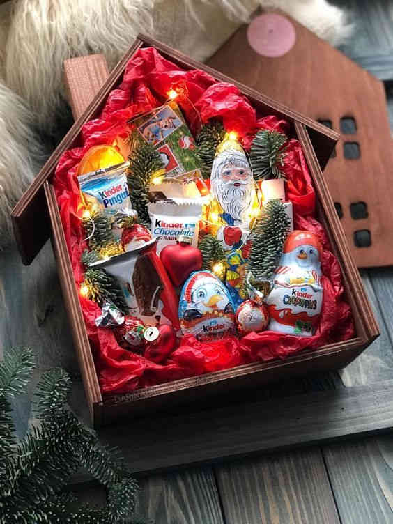 50+ Easy to Make Christmas Eve Box Ideas for Adults and Kids - HubPages