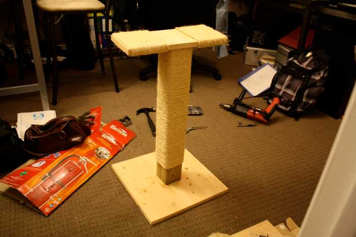 Build Your Own Cat Scratching Post - HubPages