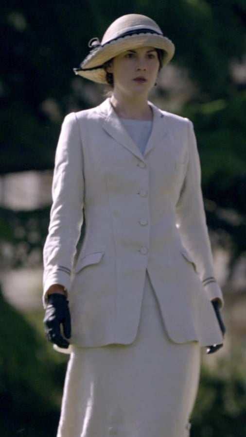 Lady Mary Crawley's 12 Best Costumes from Season 1 of "Downton Abbey ...
