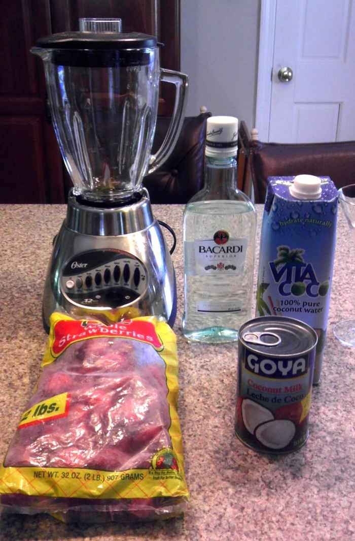 Rum Smoothie with Strawberries and Coconut - HubPages