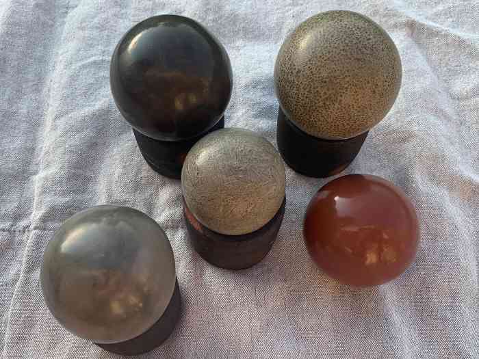 How to Make Japanese Hikaru Dorodango (Polished Dirt or Mud Balls ...