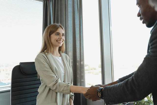 50 Tips to Getting a New Job Faster - HubPages