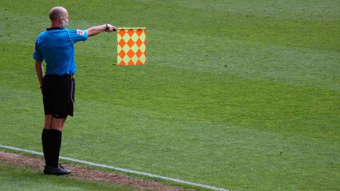 Can You Be Offside From Goal Kicks, Throw-Ins & Corners? - HubPages