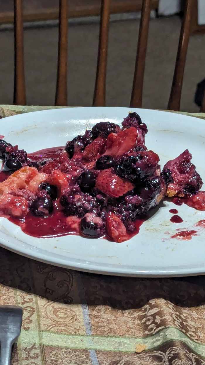 Cobbler - Mixed Fruit with Strawberry Cake Glops and Jello - HubPages
