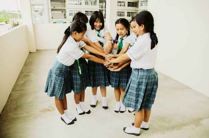 School Uniform Debate: Pros and Cons - HubPages