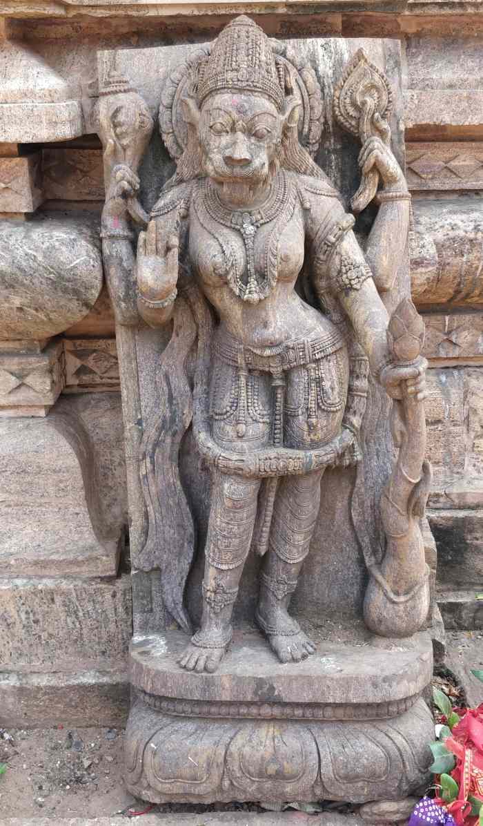 Conch : Religious significance and its presence in Bengal temple ...