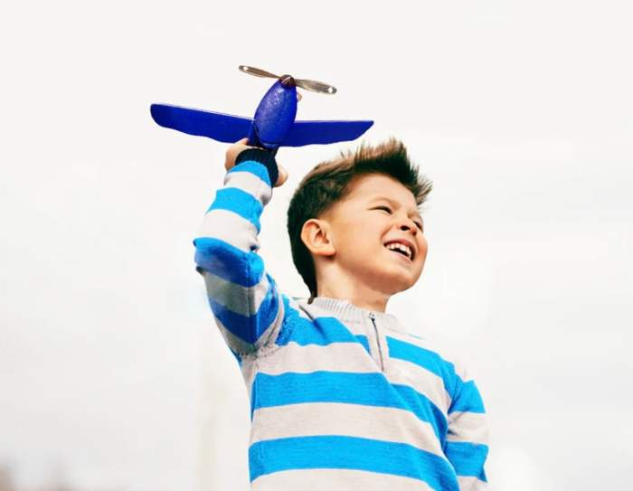 Top Secret Toys Wants You to Fly - HubPages Top Secret Toys Wants You to Fly - HubPages
