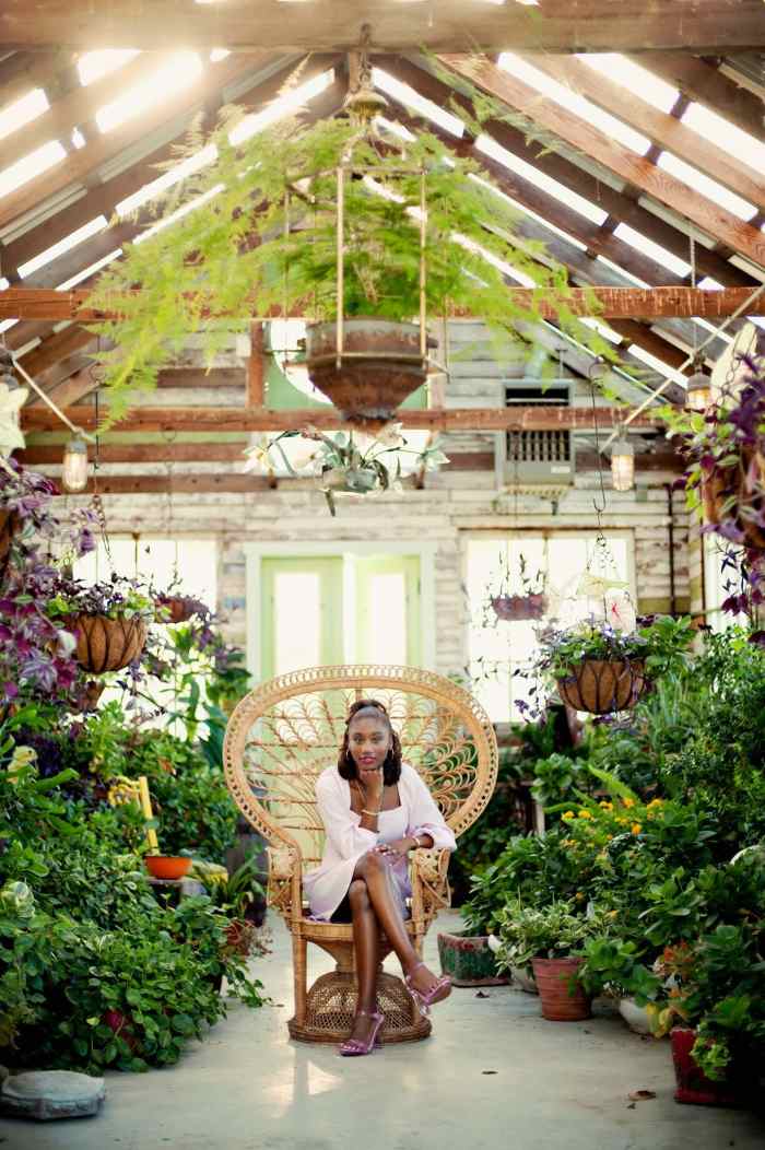 Jasmine Stewart ~ Chew & Chat! - HubPages